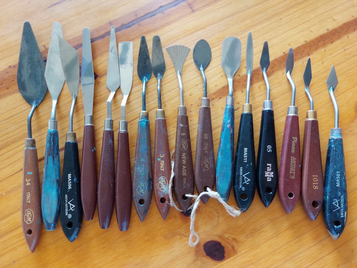 What Is a Palette Knife and How to Use It
